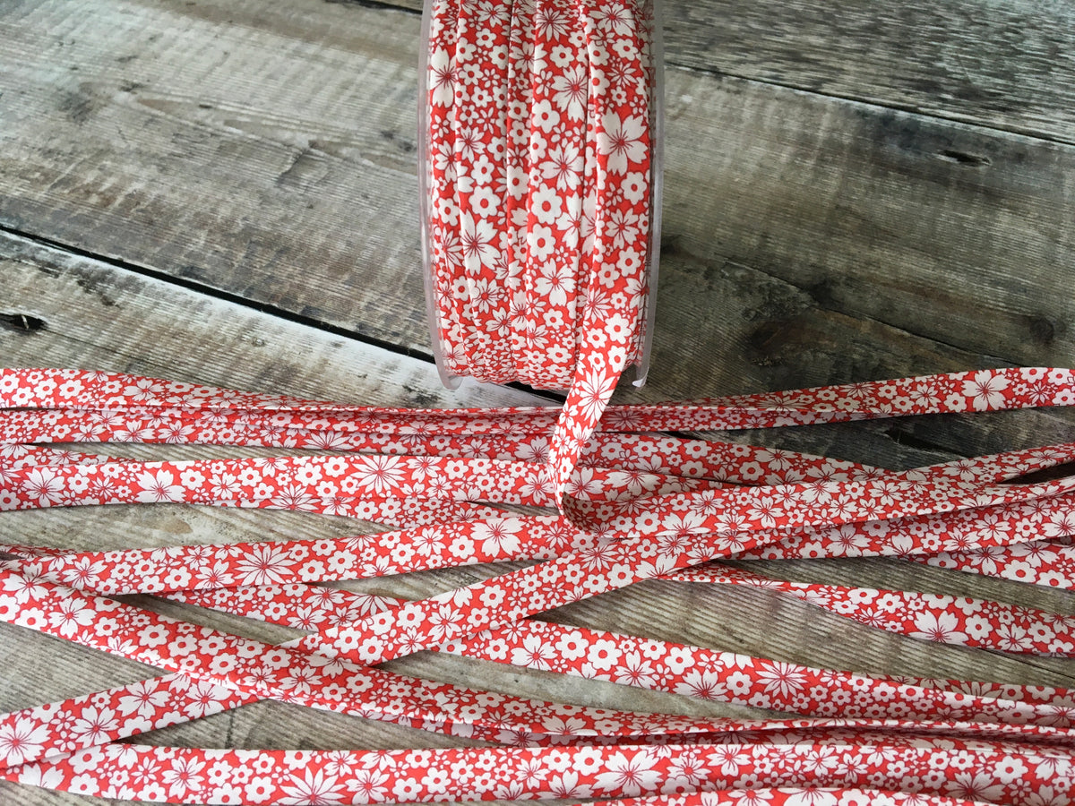 Liberty fabric Jacqueline's Blossom red bias binding, 10mm, double fold ...